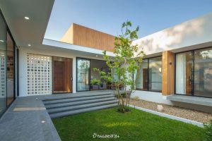 แบบบ้านวัยเกษียณสไตล์โมเดิร์น เรียบง่าย อยู่สบาย - บ้านและสวน